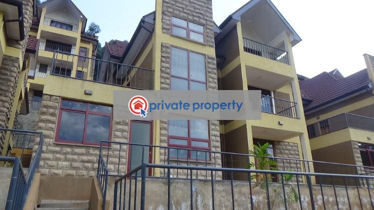 5 bedroom House For Sale spacious 5 Bedroom Villa All Ensuite Plus Dsq ...